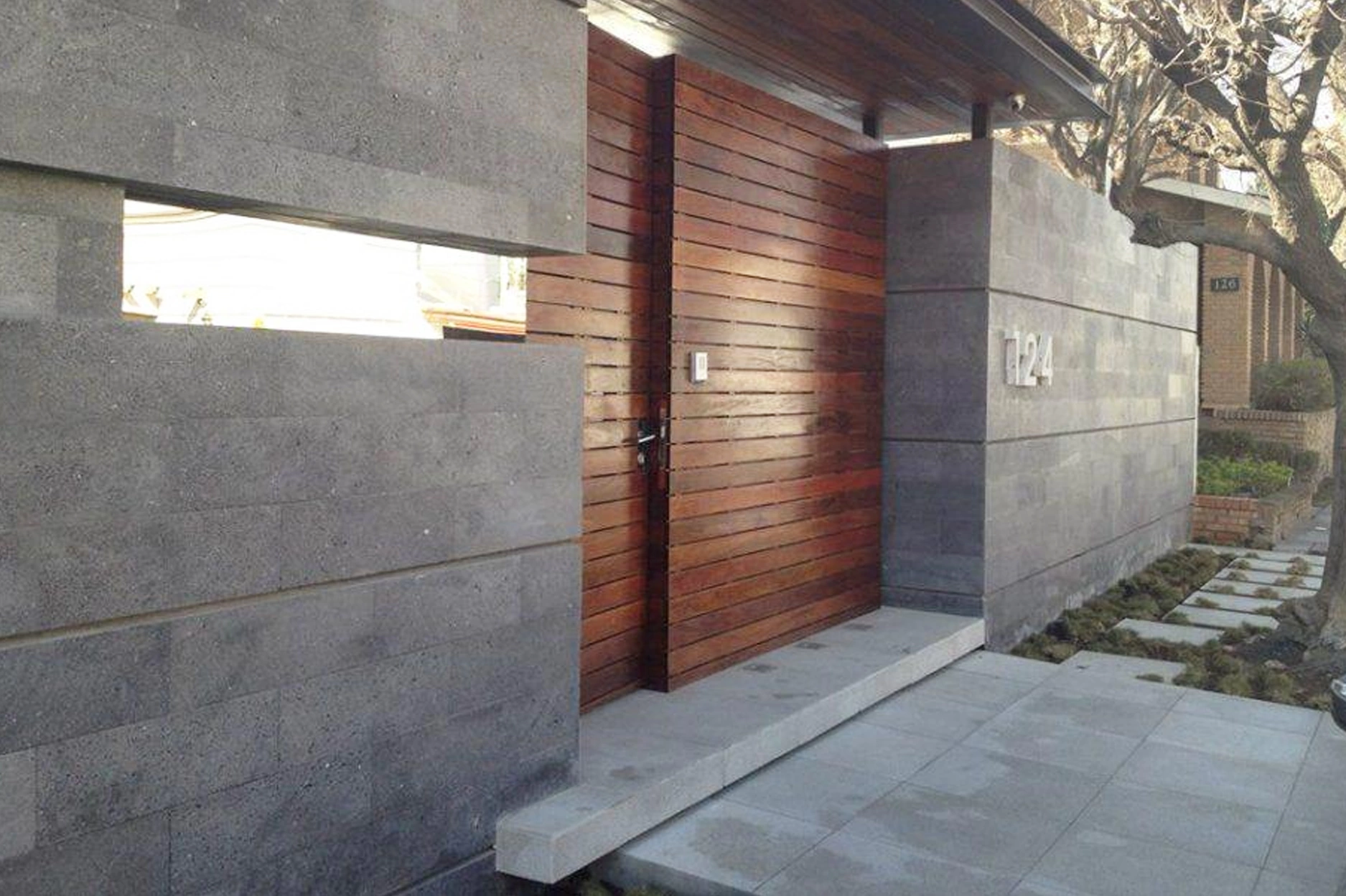 Recinto Gris Poro Cerrado para decoración de exteriores - Gramar